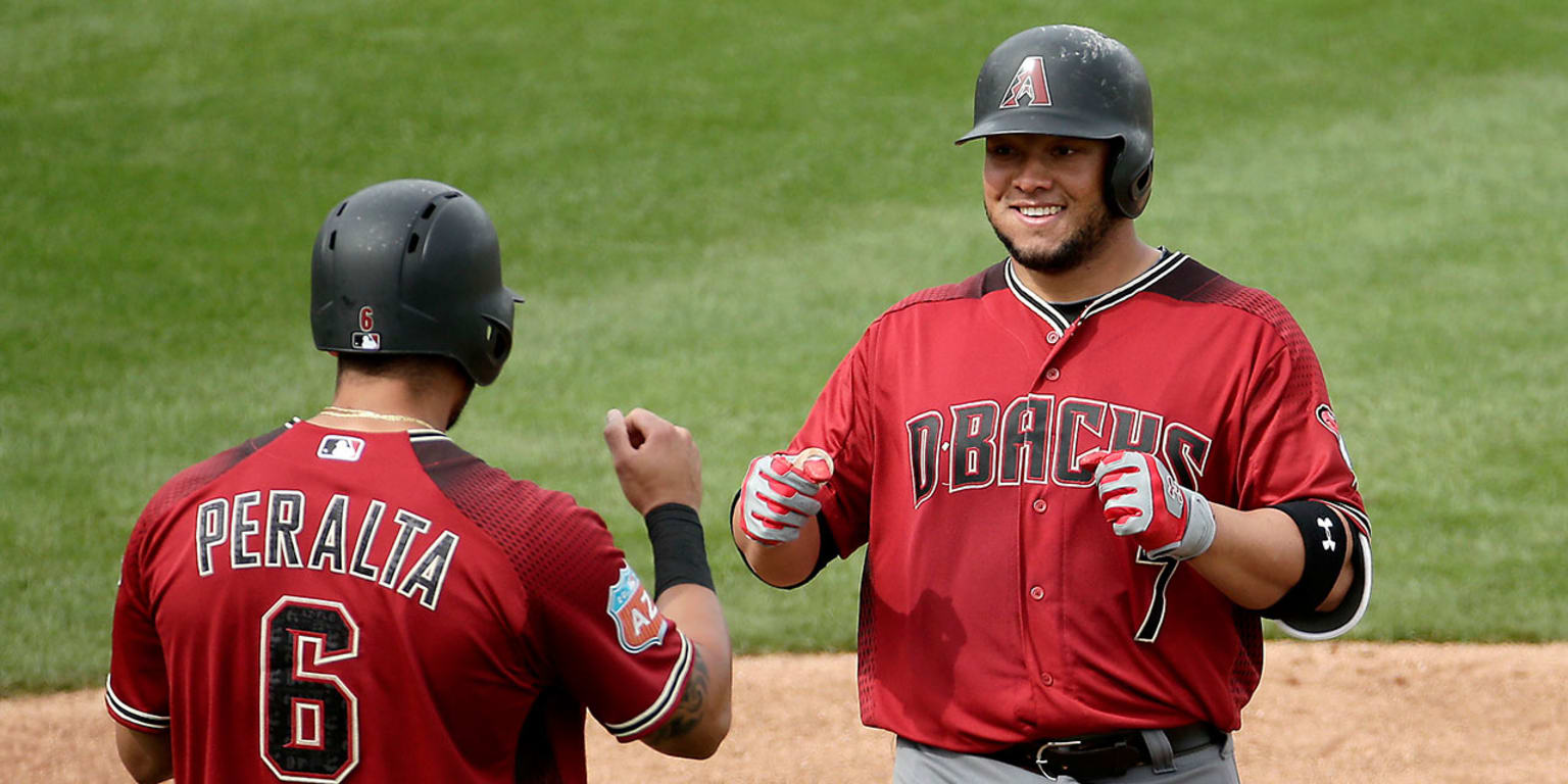 D-backs' Welington Castillo powers big win