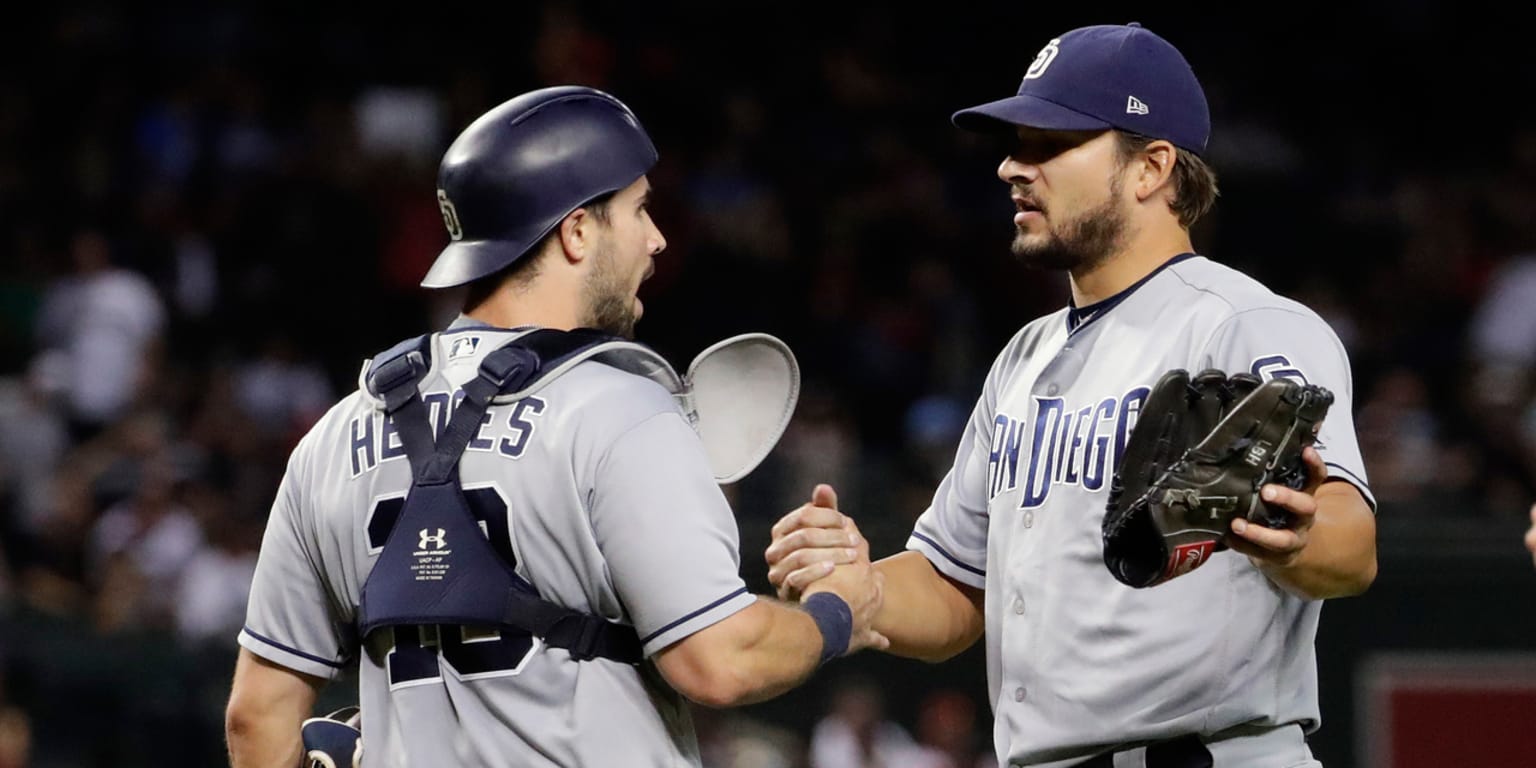Padres gain confidence with comeback win