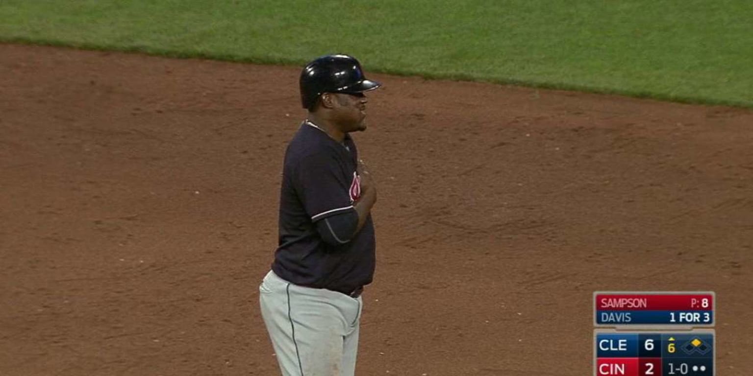 Brandon Phillips scared Juan Uribe half to death with a fake hidden ...