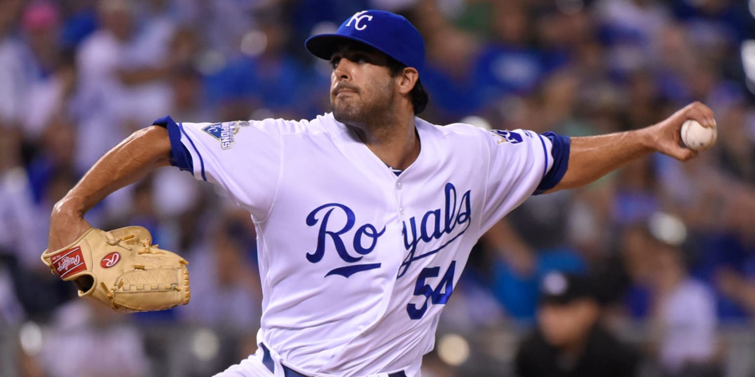Royals' bullpen gives in against Yankees