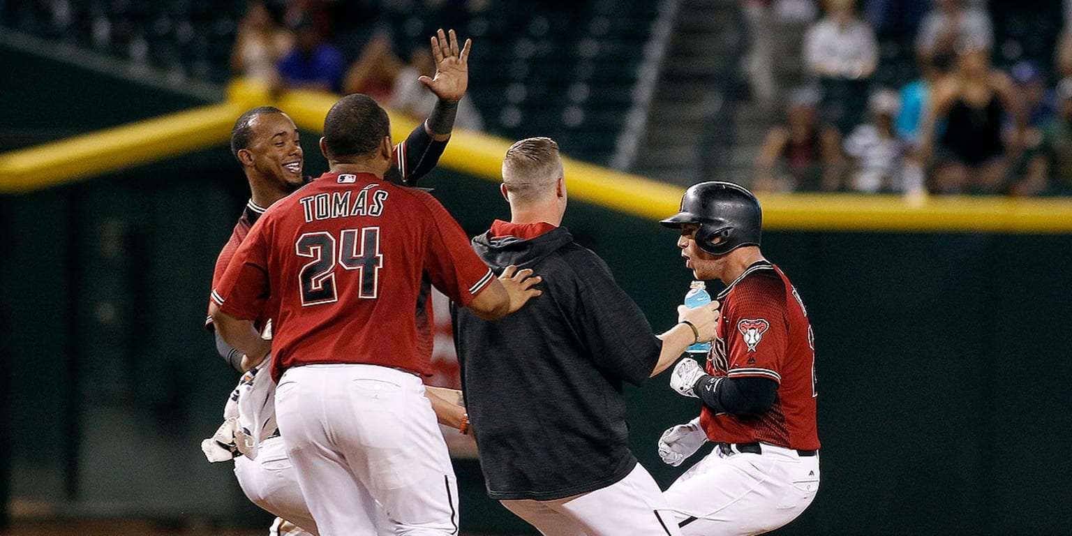 D-backs walk off after Dodgers big rally