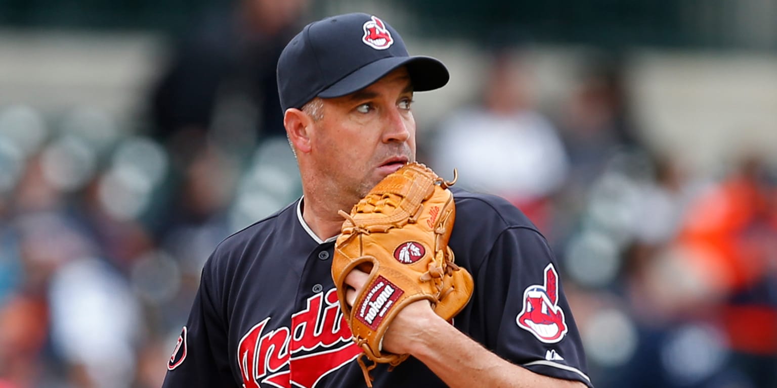 Scott Atchison hired as Indians' bullpen coach