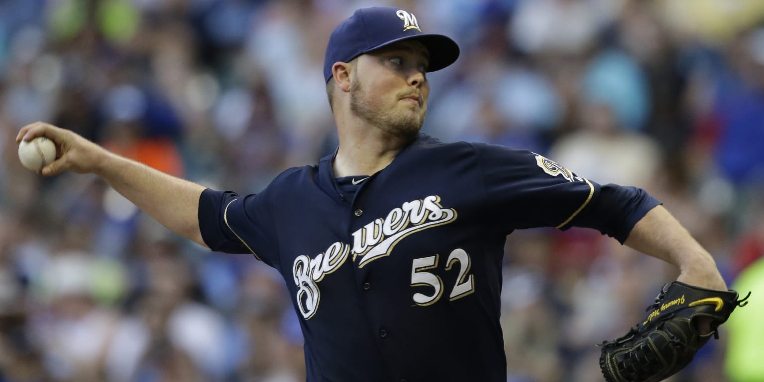 Right-hander Jimmy Nelson near return to Brewers