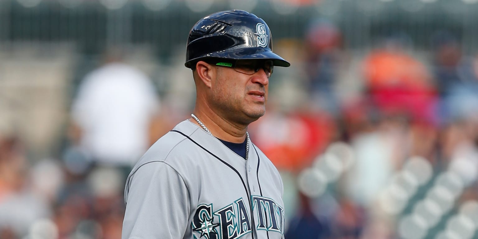 Manny Acta nombrado coach de banca de los Marineros