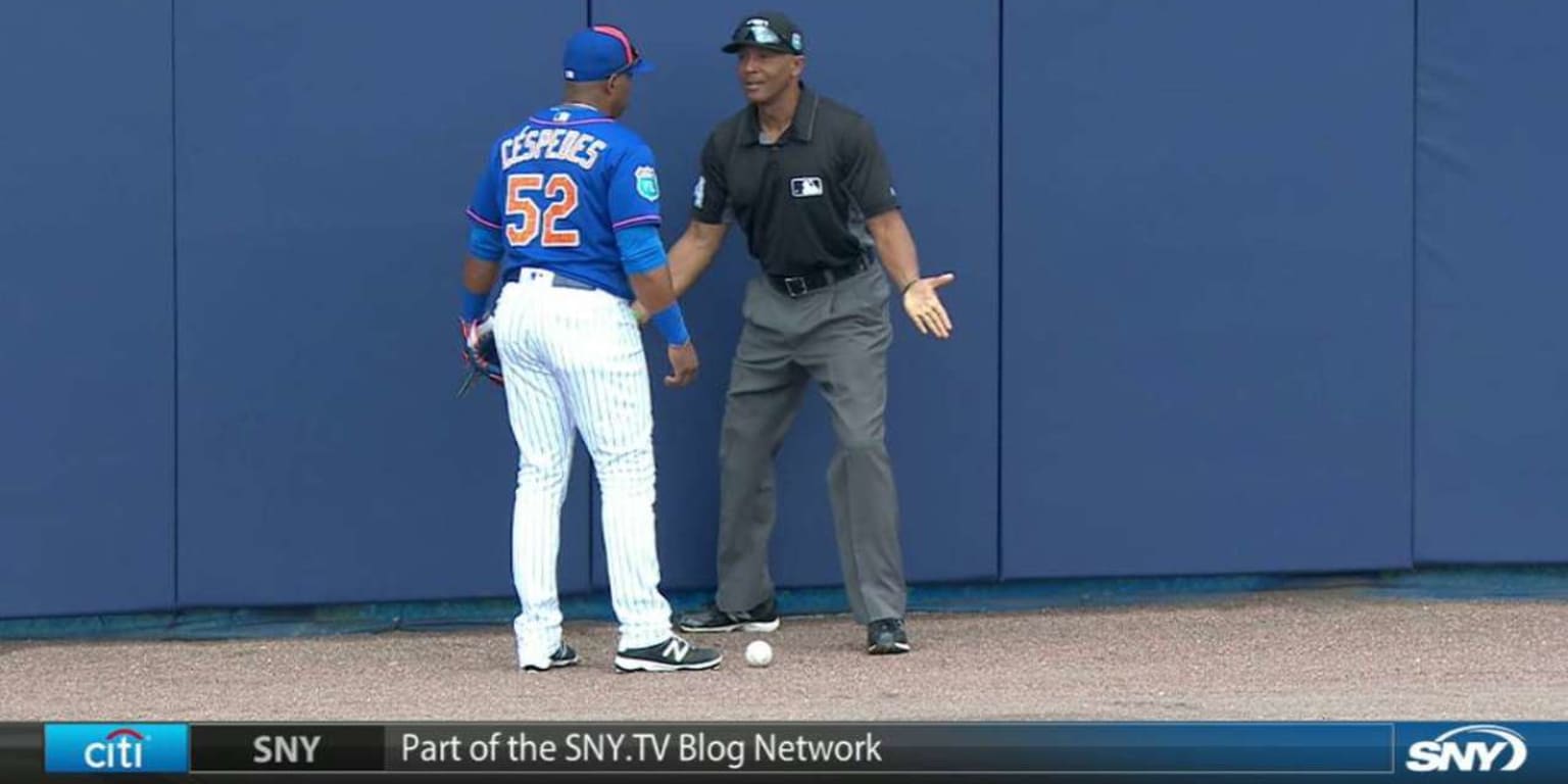 A.J. Reed hit one of the strangest inside-the-park home runs you'll ...