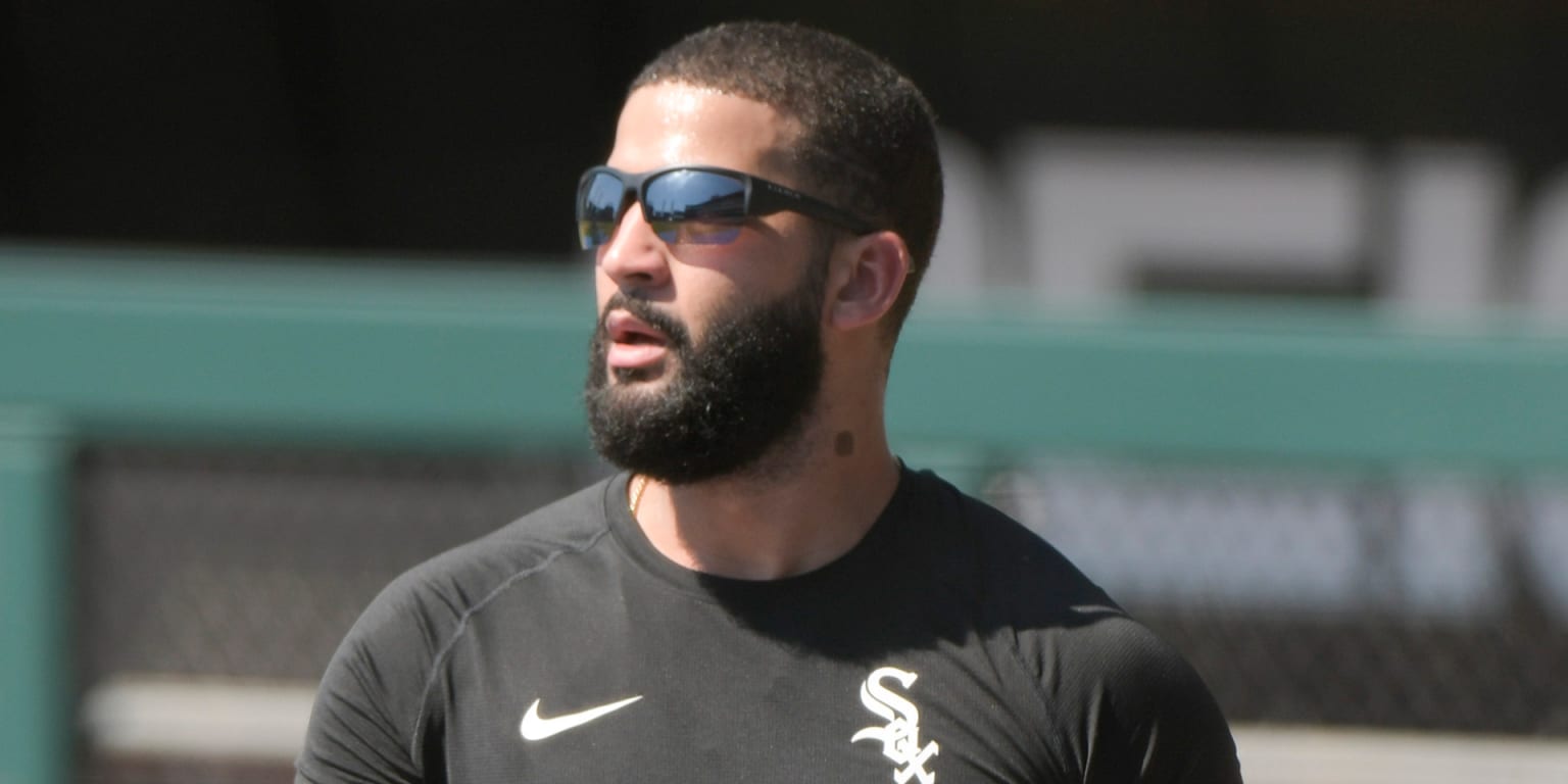 Nomar Mazara still building strength after illness