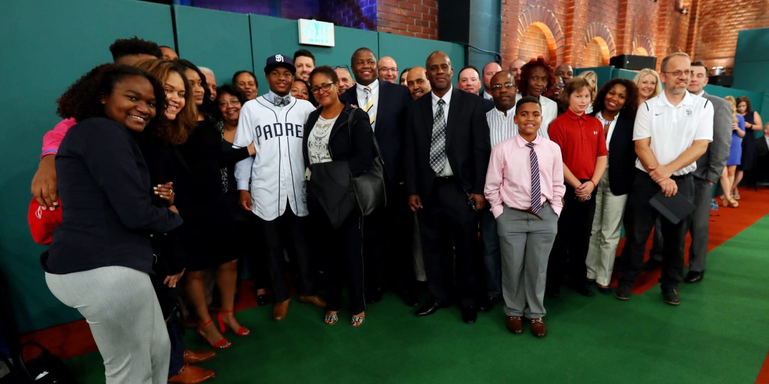 Xavier Edwards, the Padres' No. 38 pick, had an amazing cheering ...