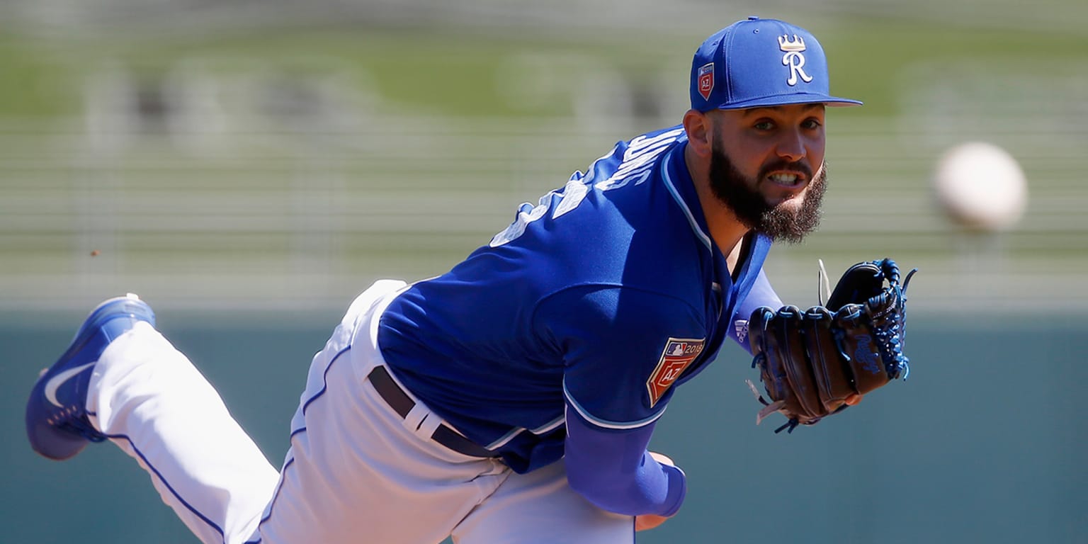Royals' Jakob Junis excels over 4 sharp frames