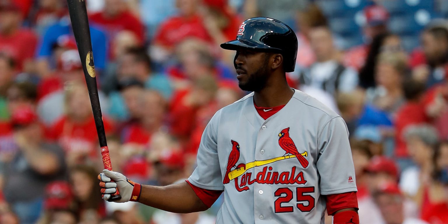 Dexter Fowler sits with quad tightness