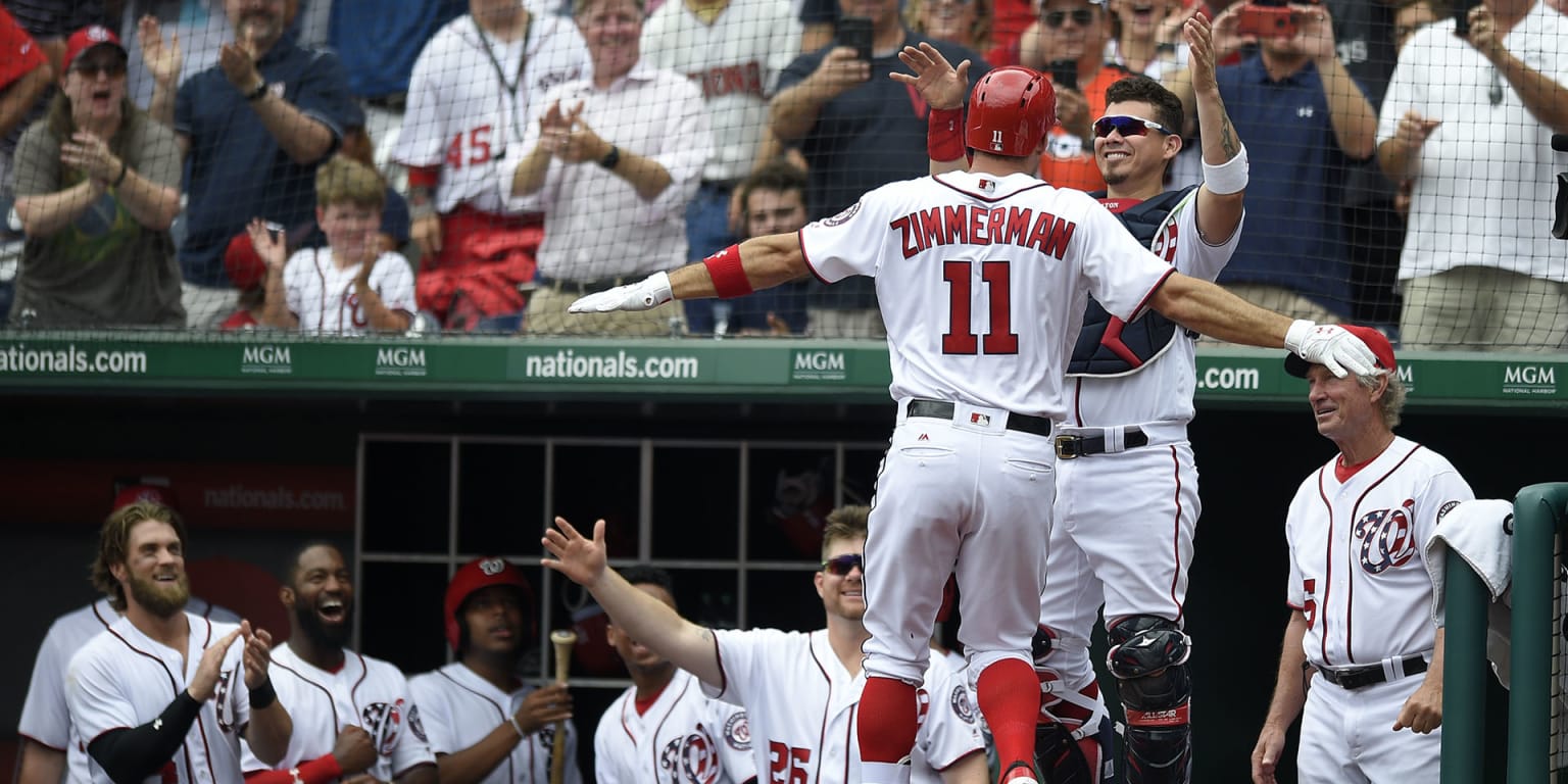 4 straight home runs by one team