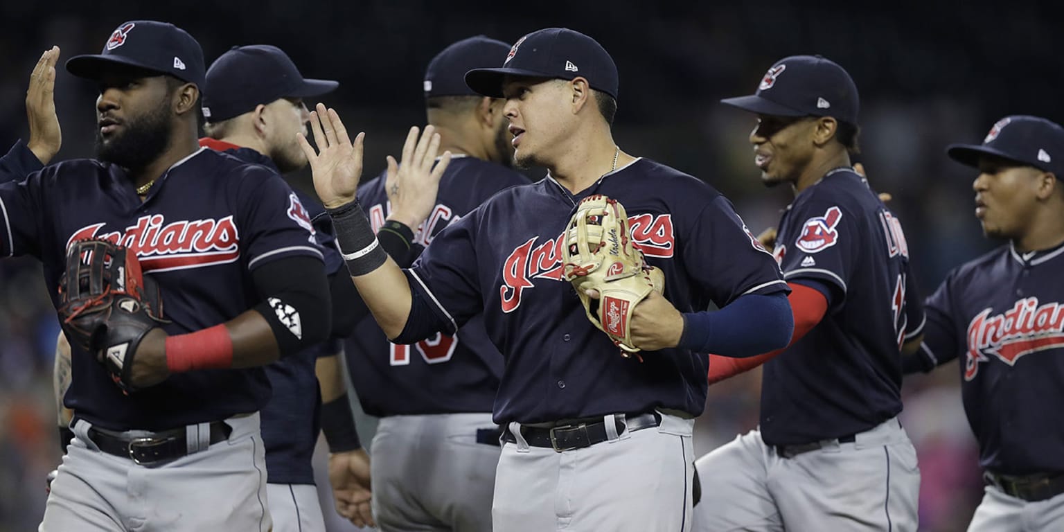 Indians record season-high 10th straight win