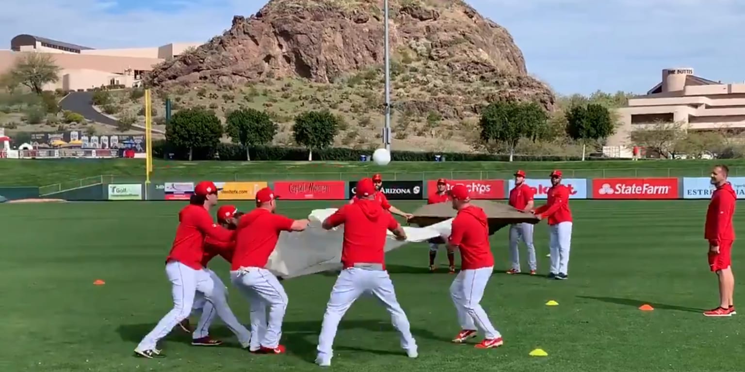 Angels play kids game in Spring Training | MLB.com