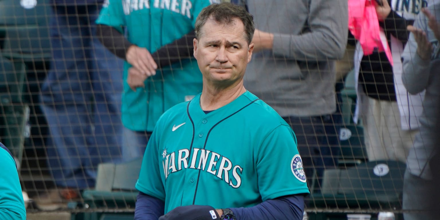 Mariners manager Scott Servais calls for change