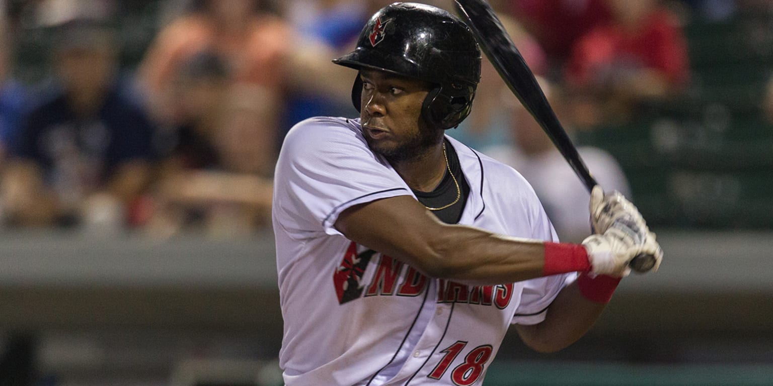 Pirates' Josh Bell hits for cycle for Indians