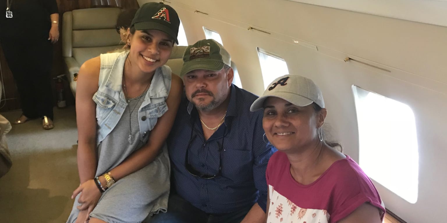 Fuentes family grateful to D-backs for help