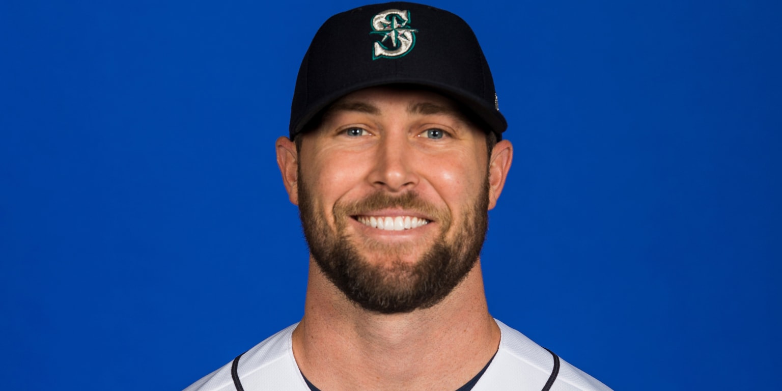 Mariners add Hunter Strickland on 1-year deal