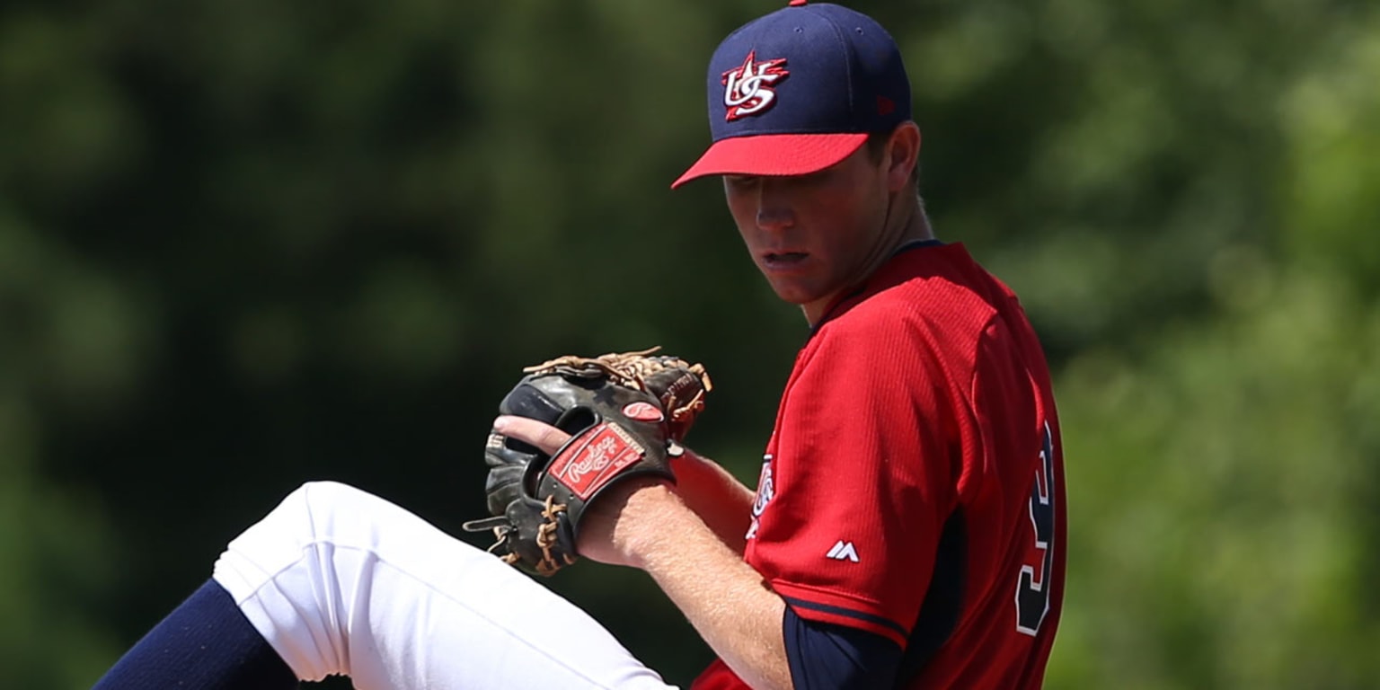 Yankees draft high school pitcher Matt Sauer