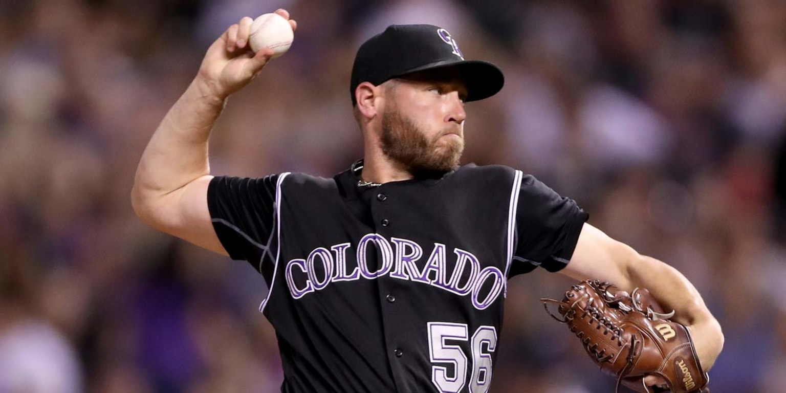 Rockies' Greg Holland gives up homer in ninth