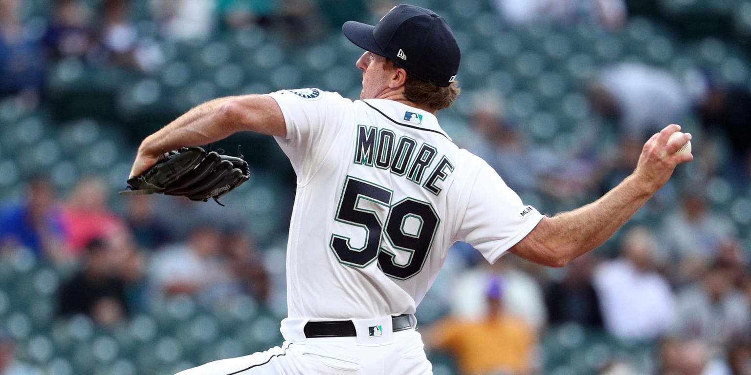 Andrew Moore recalled by Mariners