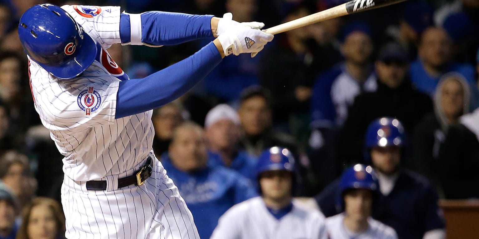 Cubs sweep Reds, first to 8 wins