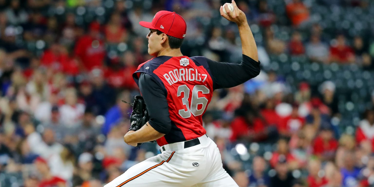 Rodriguez, Hall shine at MLB Futures Game