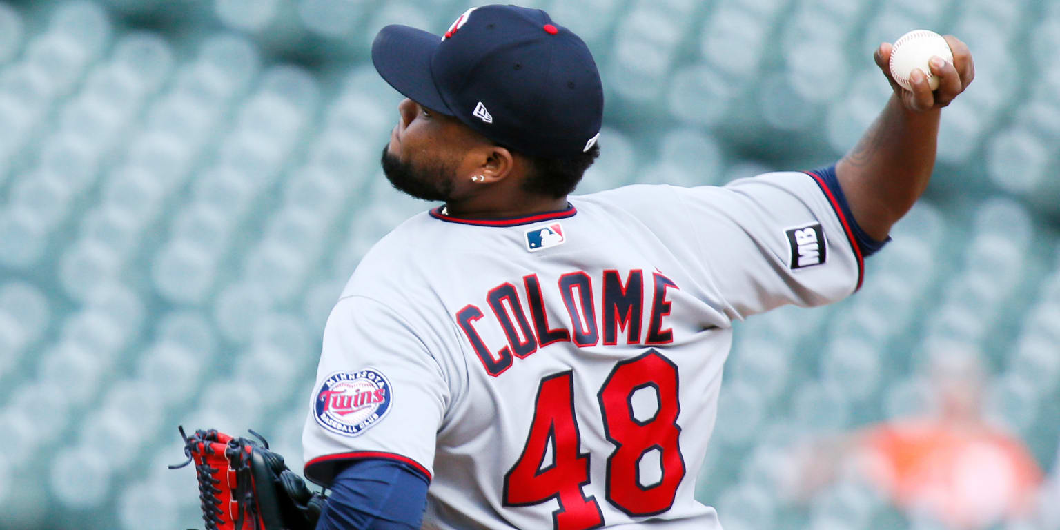 Alex Colomé Rockies deal