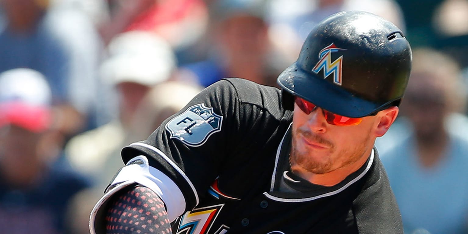 Justin Bour getting chances to face lefties