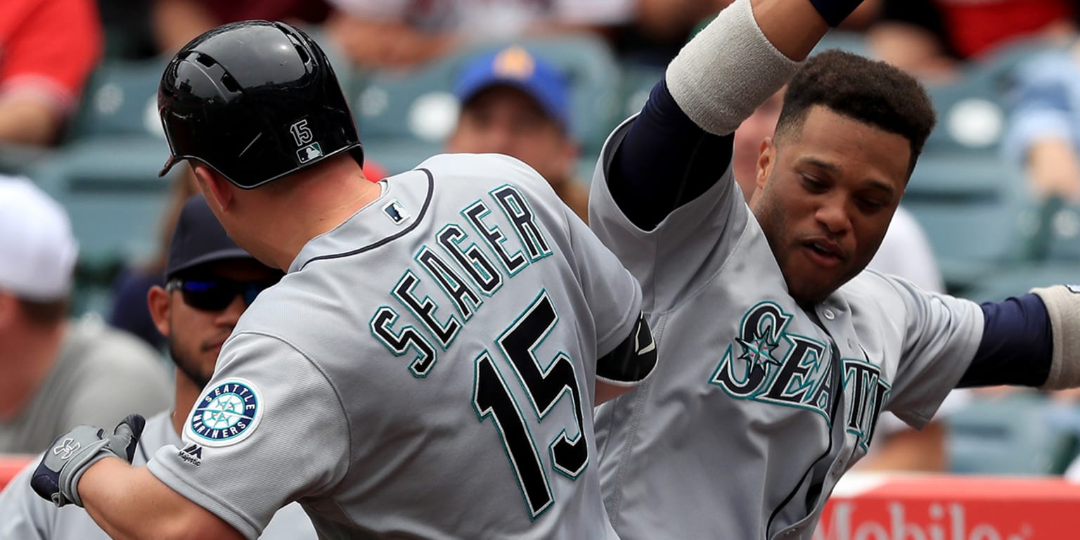 Mariners hit three HRs, win series with Angels