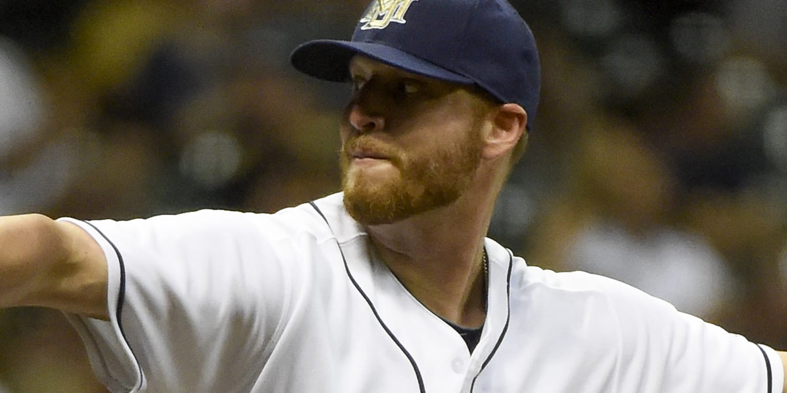 Brewers trade reliever Will Smith to Giants