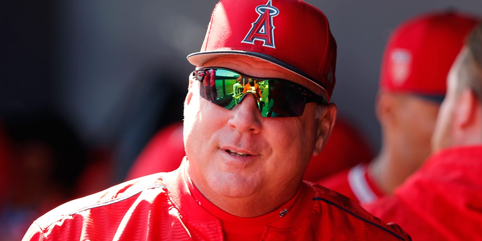 Angels set Opening Day roster