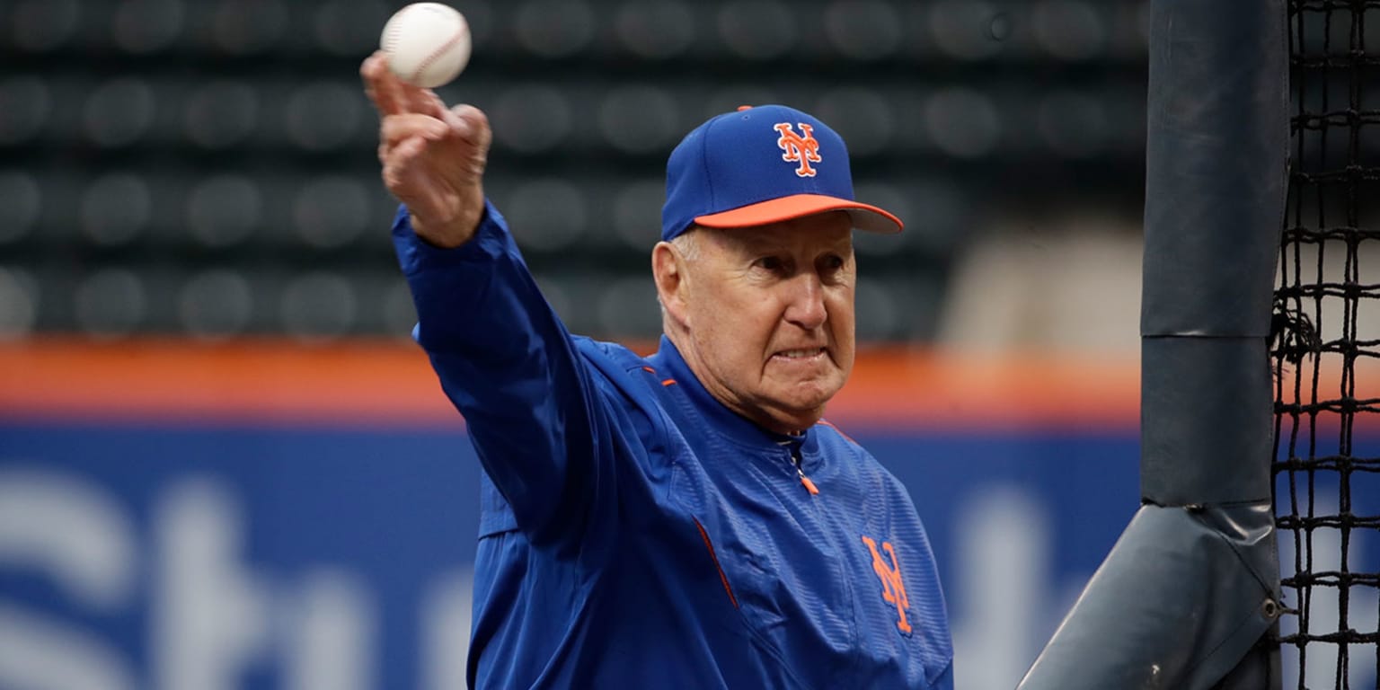 Mets Phil Regan throws BP for birthday