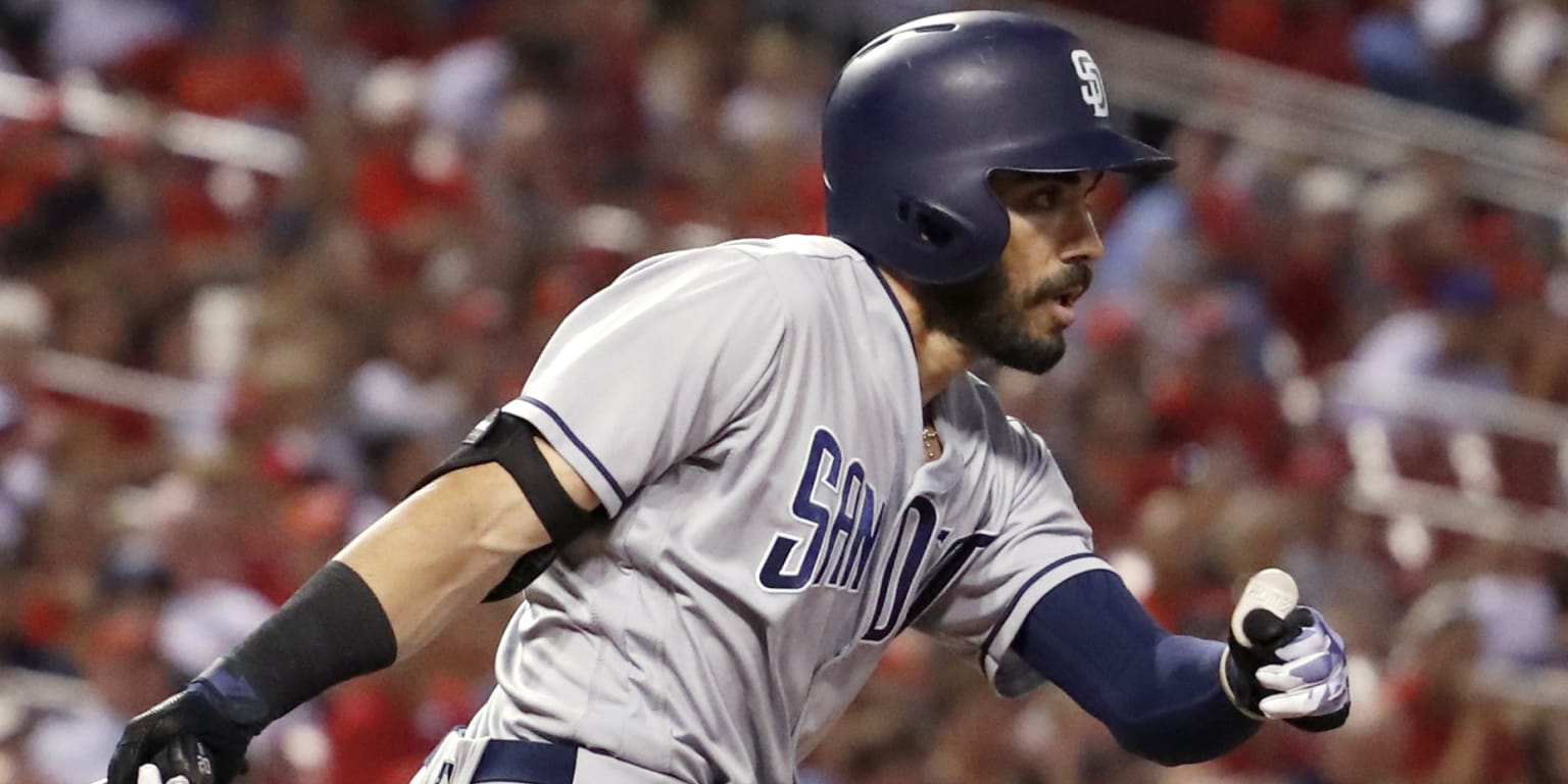 Padres get to Cardinals' bullpen for victory