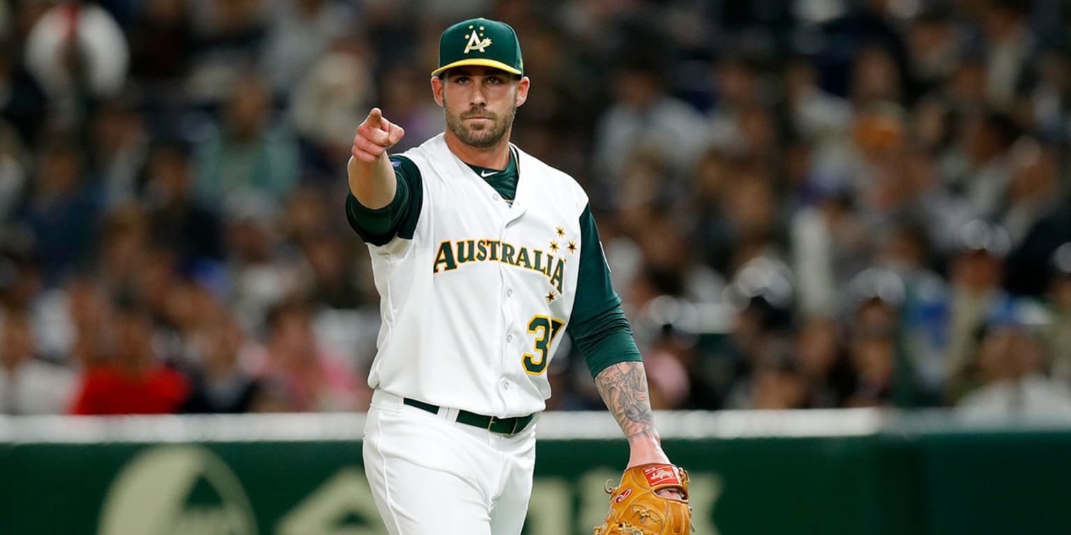 Tim Atherton makes strong start for Australia