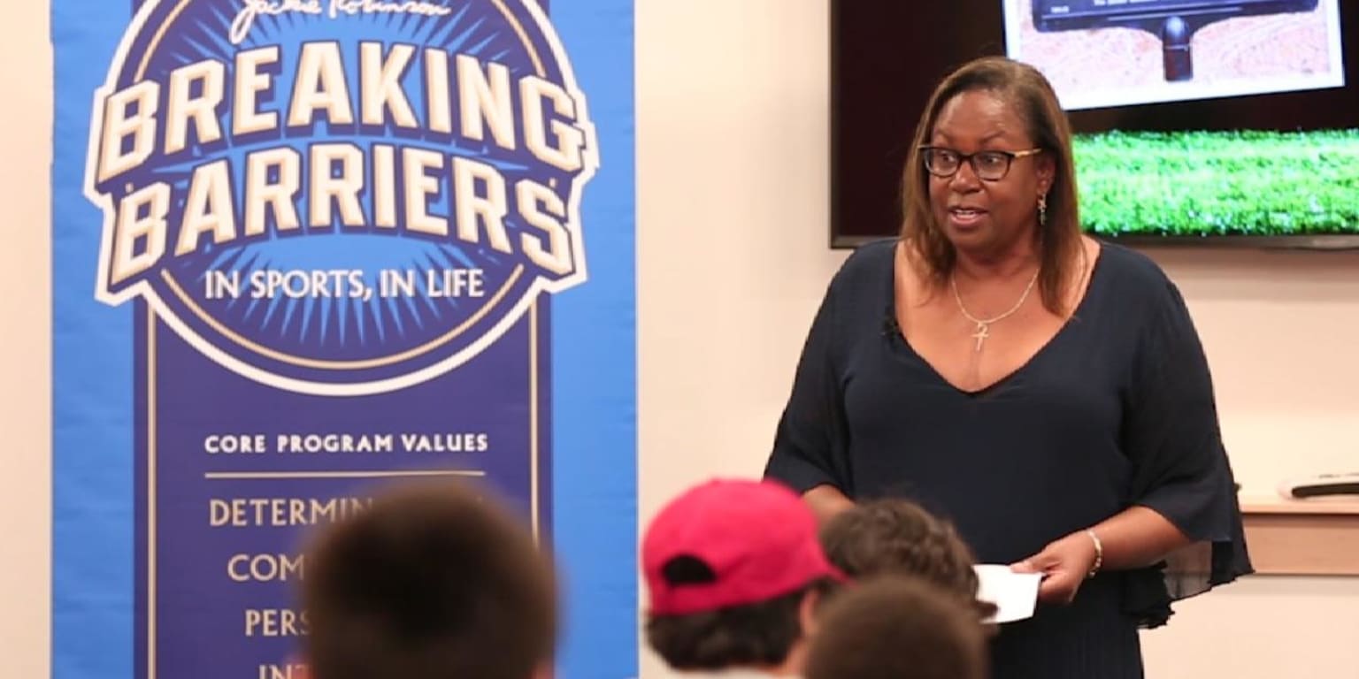 Sharon Robinson visits students in Houston
