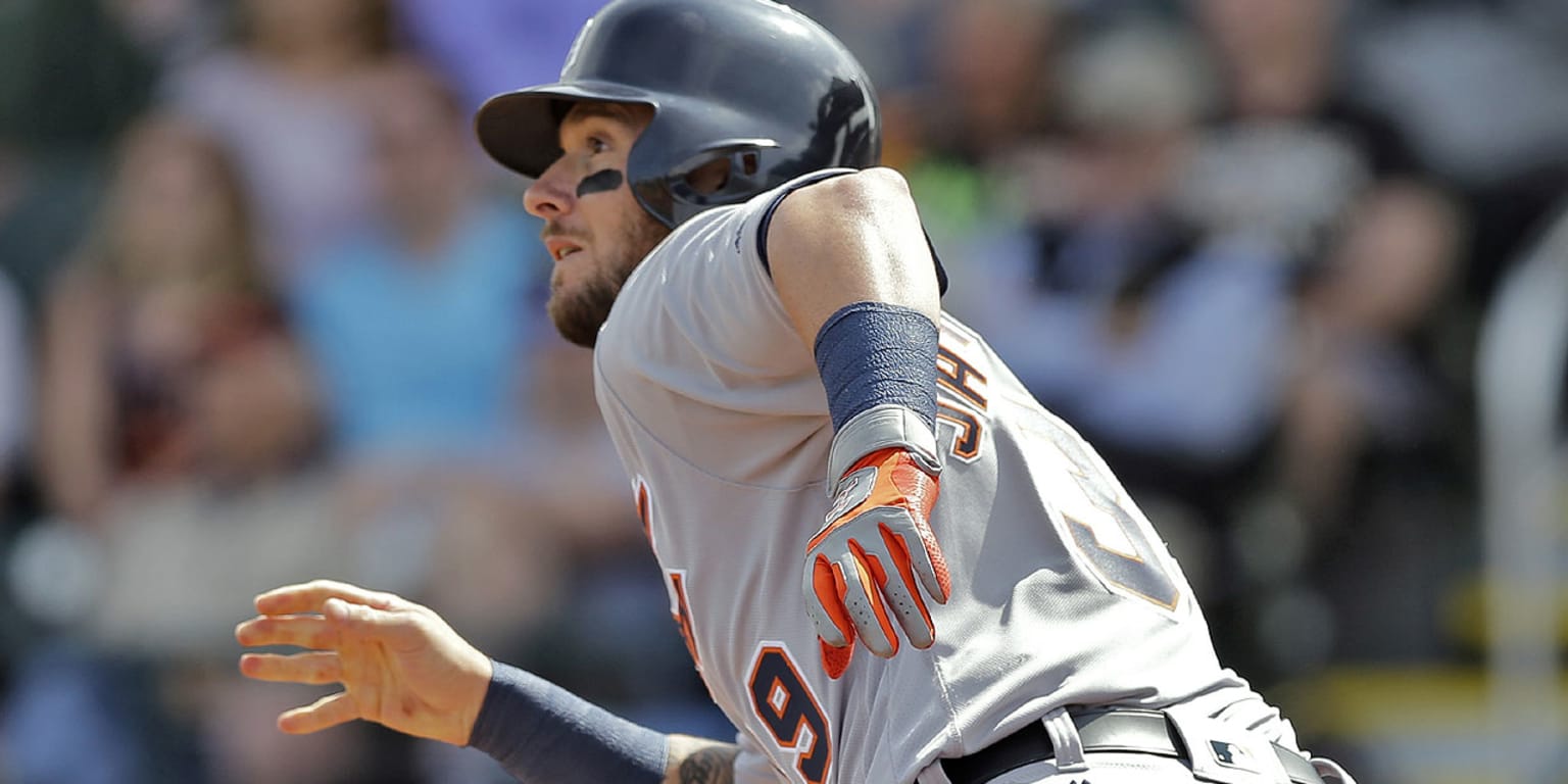 Jarrod Saltalamacchia competing as catcher