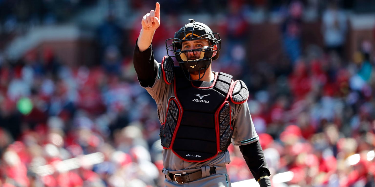 Jeff Mathis placed on paternity list
