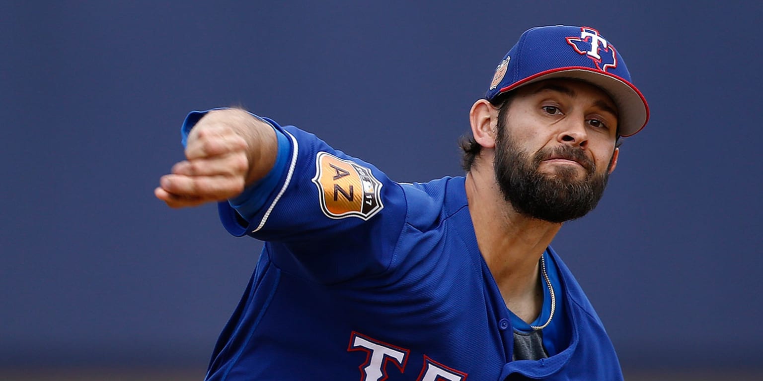 Rangers' Nick Martinez called up to Majors