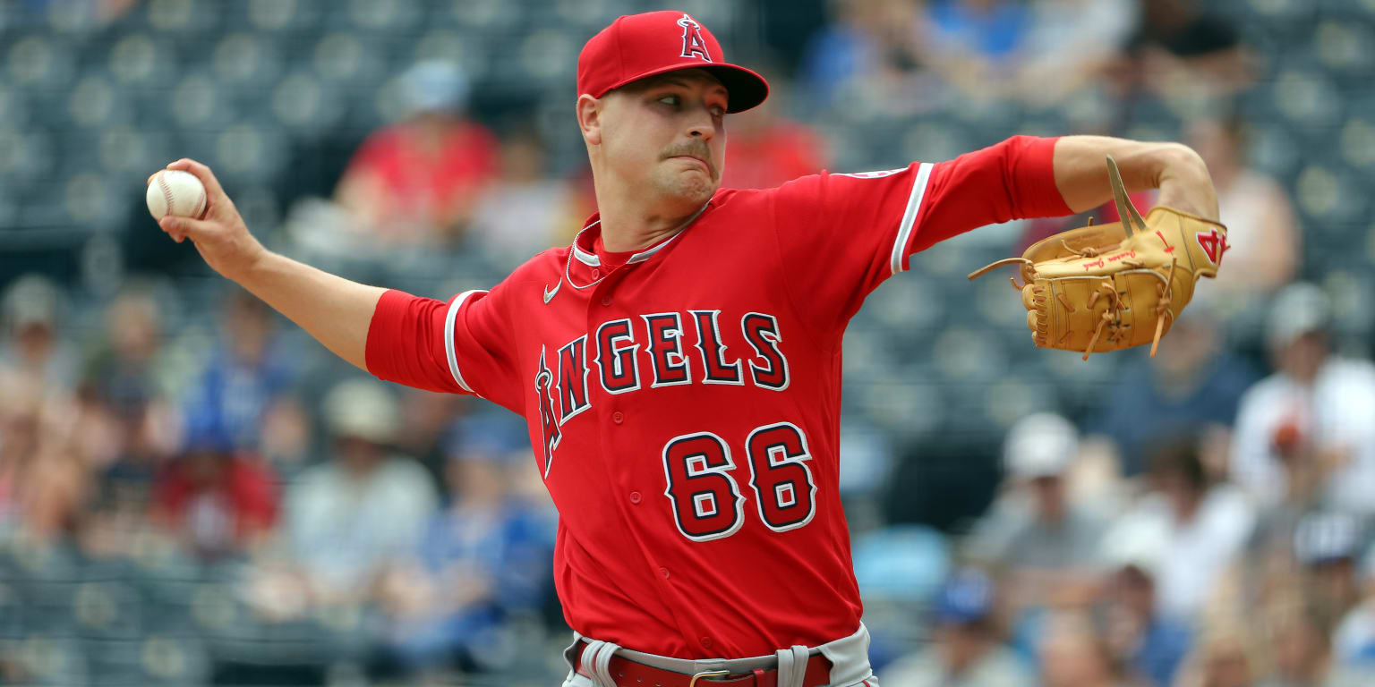 Janson Junk strikes out eight in Angels win