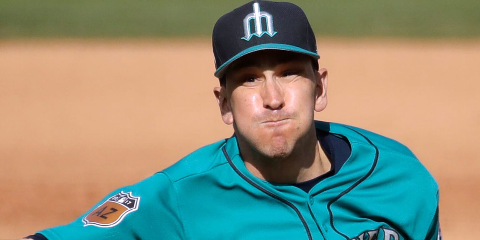 Phillies acquire Pat Venditte from Seattle