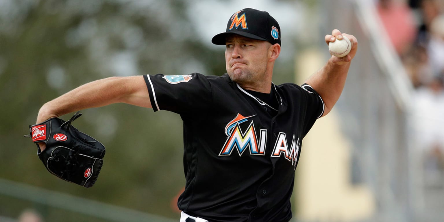 Mike Dunn will continue to rest strained elbow