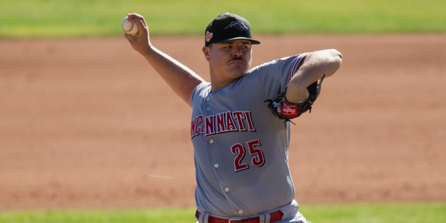 Reds prospect Nick Travieso impresses at camp