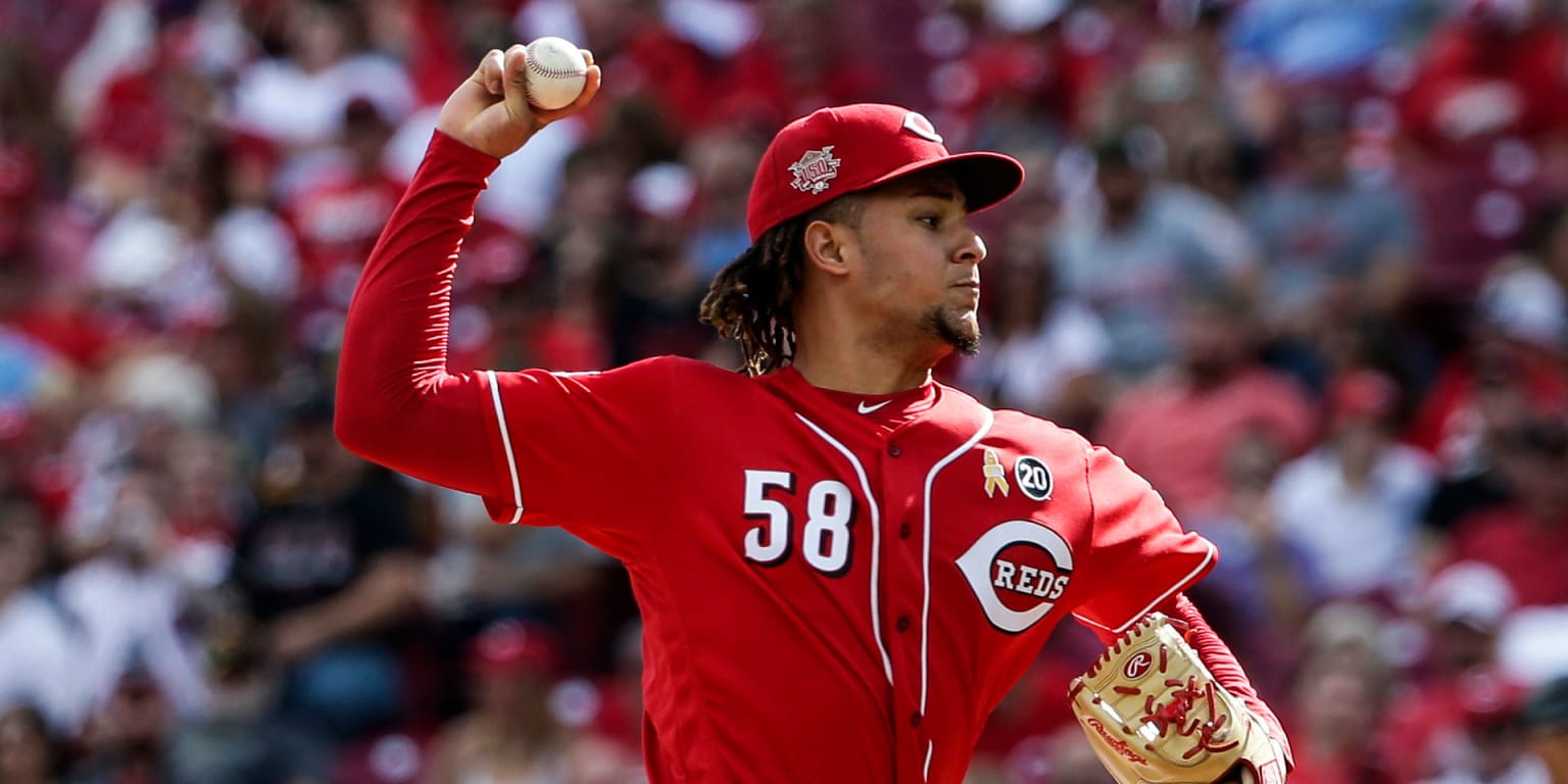 Luis Castillo excellent vs. D-backs