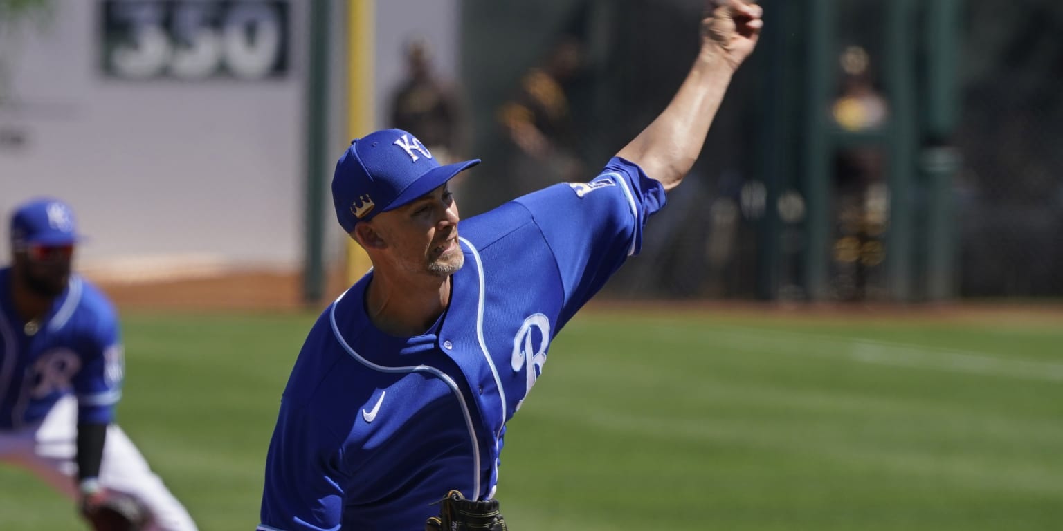 Mike Minor already a Royals staff leader