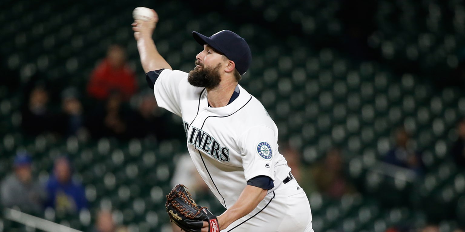 Mariners activate Vincent, call up Freeman