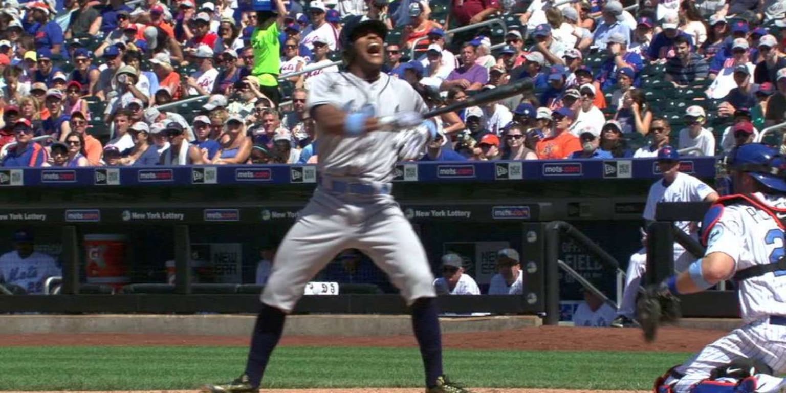 Mallex Smith fractures thumb in Braves' win