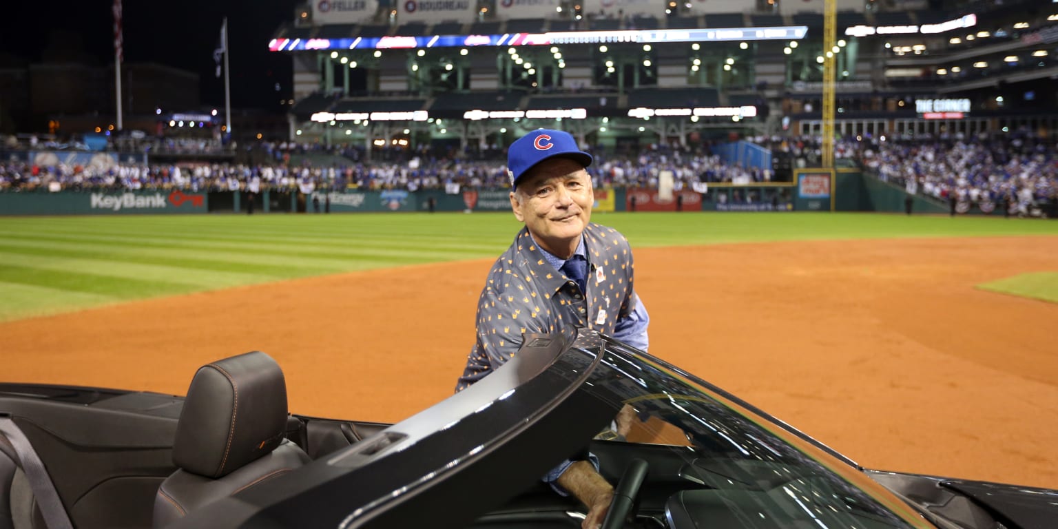Let's follow Bill Murray as he makes his way through the Cubs' World ...