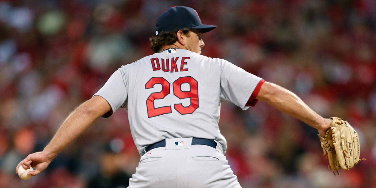 Twins sign reliever Zach Duke to one-year deal