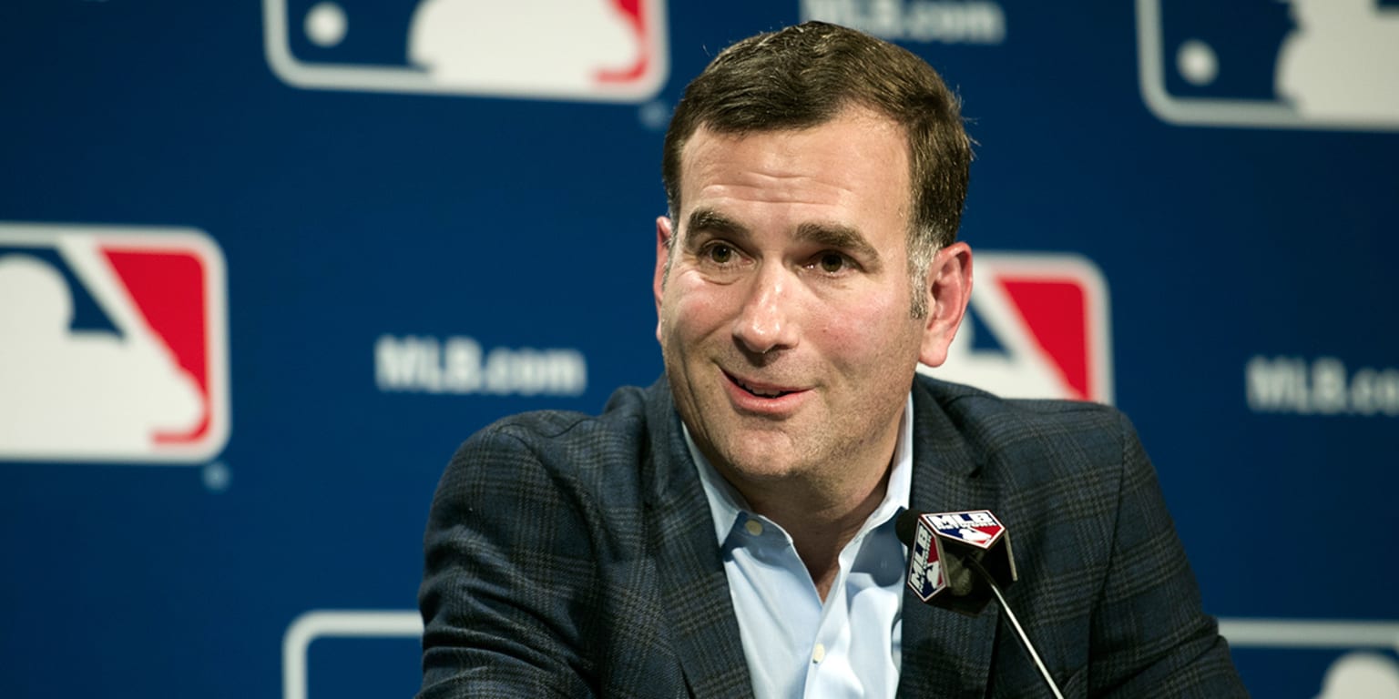 Rick Hahn: White Sox goal is sustained success
