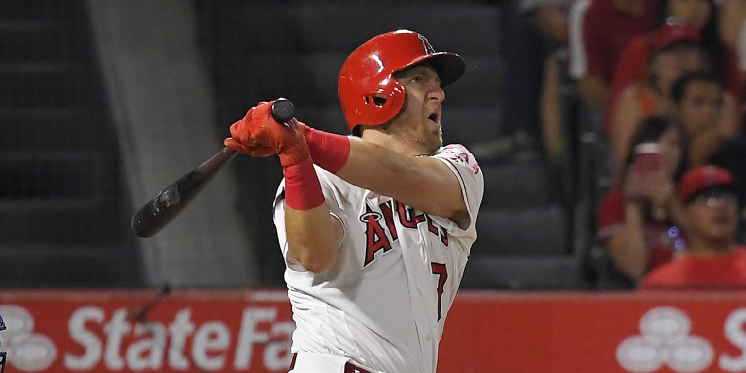 Cliff Pennington homers and makes key plays