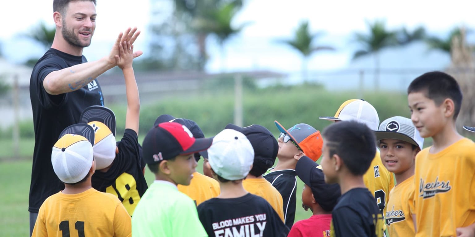 Mariners' Mitch Haniger brings game to Hawaii